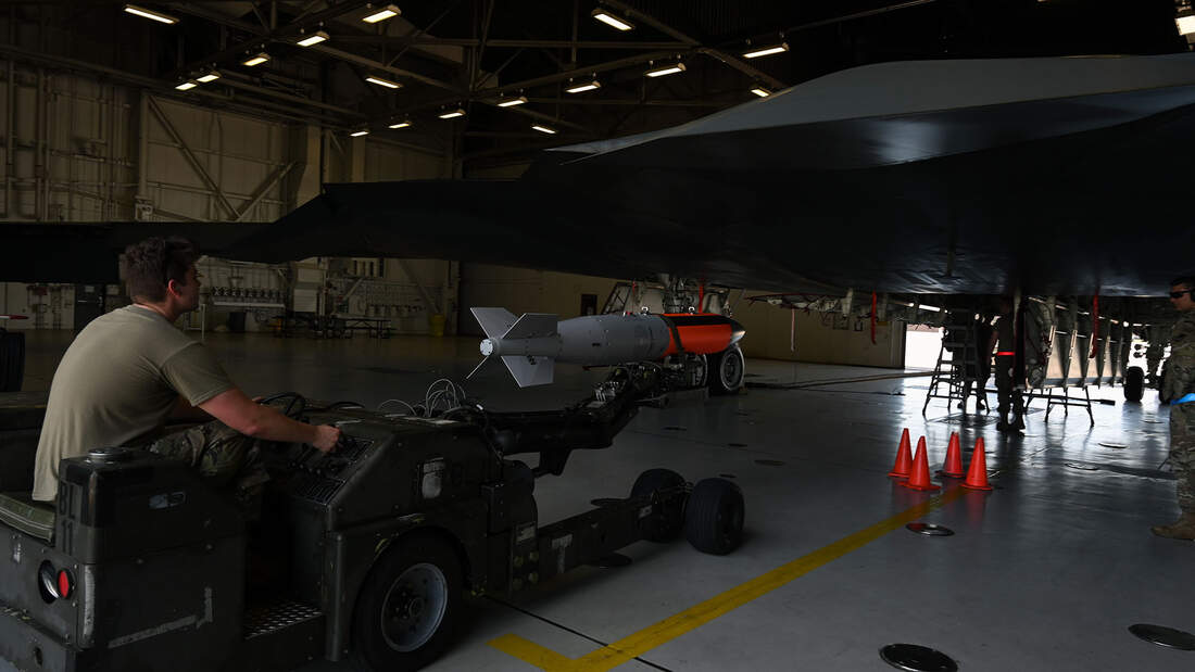 Neue Atombombe für US-Stealth-Bomber B-2A ist einsatzbereit | FLUG REVUE