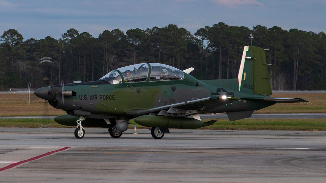 Beechcraft AT-6 von der USAF zugelassen | FLUG REVUE