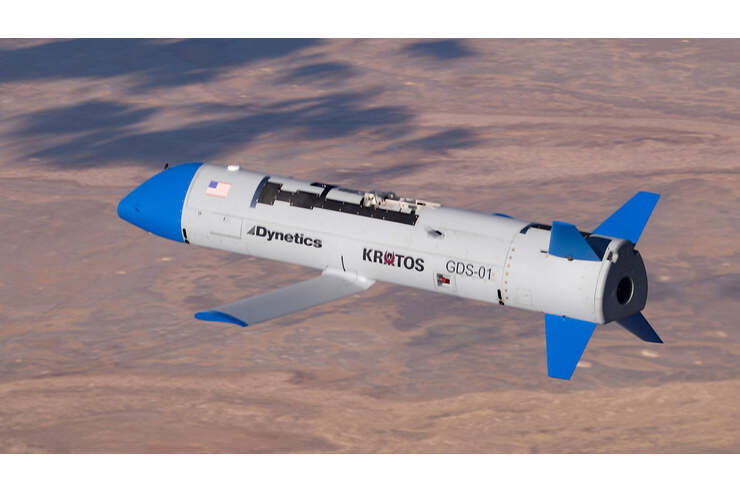 Dynetics X-61A „Gremlins“ fliegt erstmals | FLUG REVUE