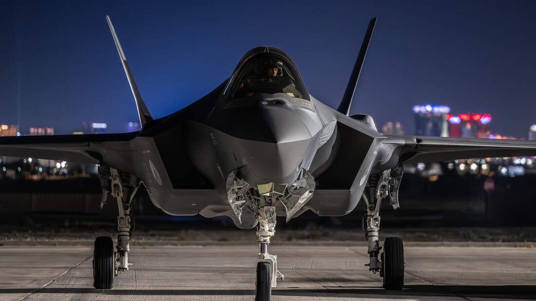 Technologietransfer bei Stealth-Fighter?: Schweiz darf vier F-35 ...