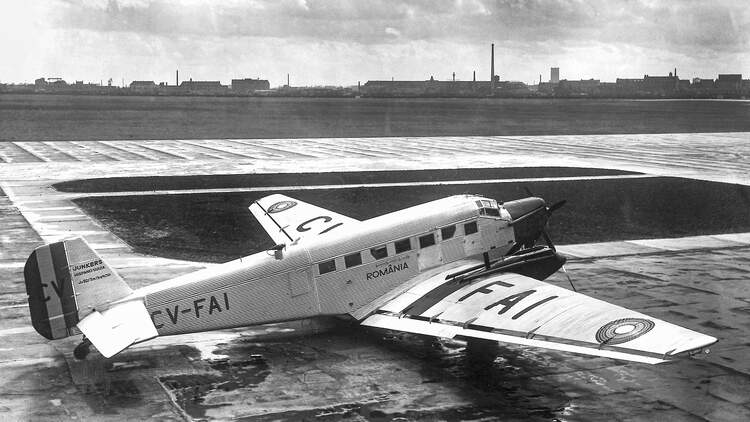 Junkers Ju 52/3m: Die legendäre "Tante Ju" wird 90 | FLUG REVUE