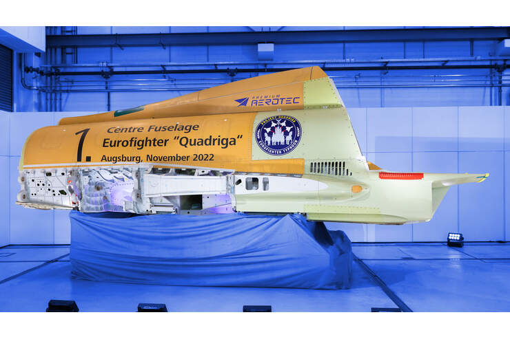 Premium AEROTEC liefert erstes Rumpfmittelteil für „Quadriga“ | FLUG REVUE