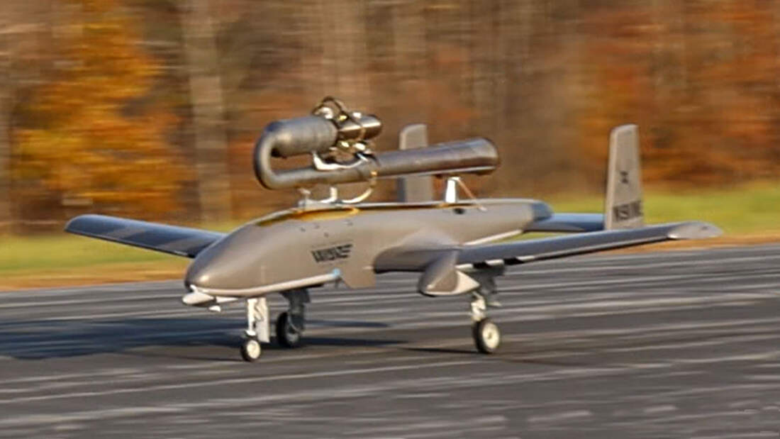 Kuriose Kombi im Test: Mini-A-10 trifft Fieseler V1 in den USA | FLUG REVUE