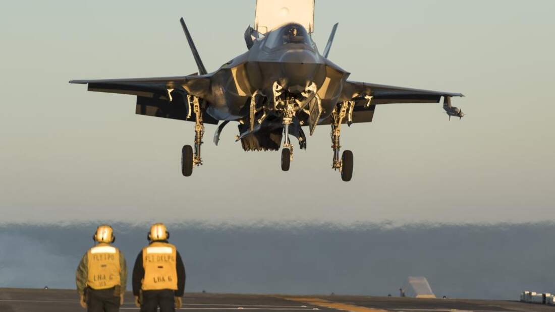 Italien erhält seine erste Lockheed Martin F-35B - FLUG REVUE