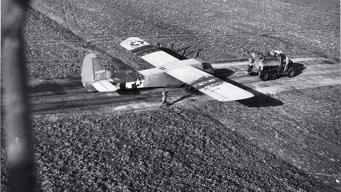 WACO CG-4A - Alliierter Lastensegler - FLUG REVUE