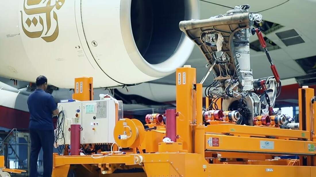 Neues Fahrwerk für Emirates-A380 - FLUG REVUE