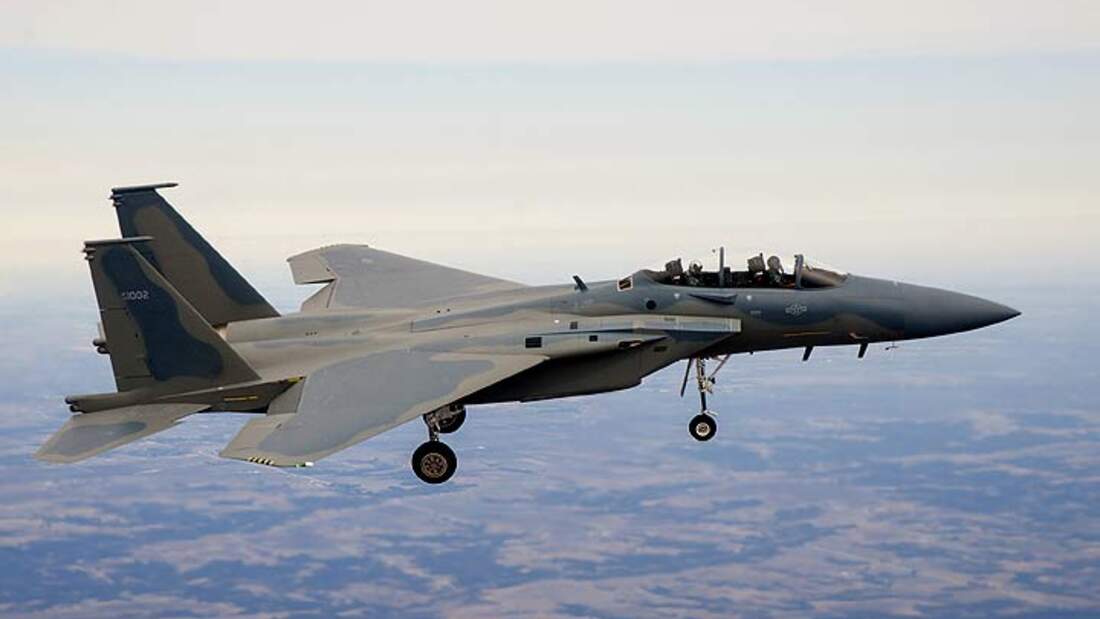 JASSM-ER erreicht volle Einsatzbereitschaft an der F-15E - FLUG REVUE