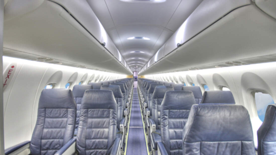 Erster Kunde Bombardier Q400-Combi - FLUG REVUE