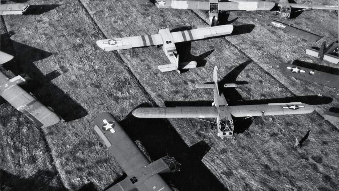 WACO CG-4A - Alliierter Lastensegler - FLUG REVUE