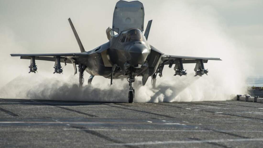 Italien erhält seine erste Lockheed Martin F-35B - FLUG REVUE