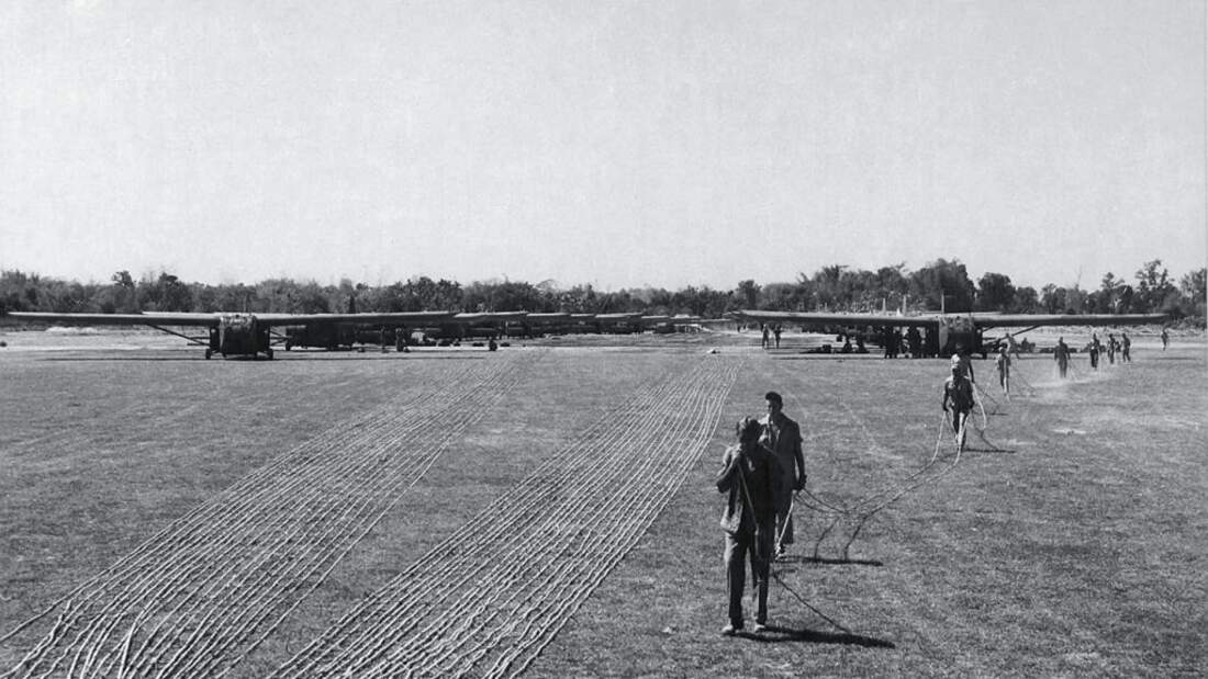 WACO CG-4A - Alliierter Lastensegler - FLUG REVUE