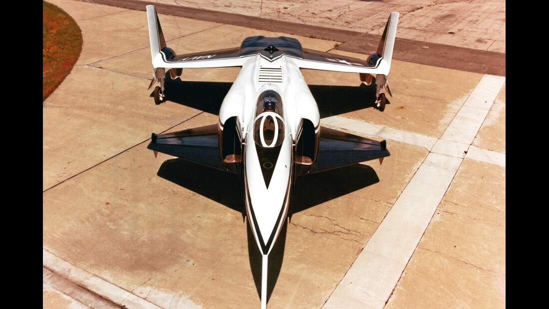 Senkrechtstarter-Prototyp Rockwell XFV-12A | FLUG REVUE