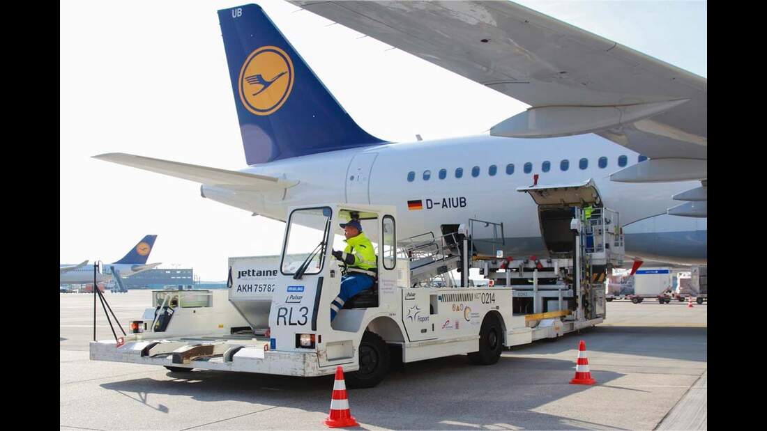 Lufthansa Verkehrszentrale im Vollbetrieb | FLUG REVUE