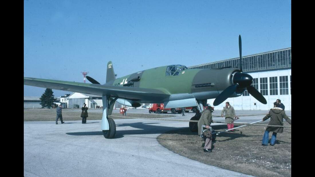 Dornier Do 335 im Luftfahrttechnischen Museum Rechlin gelandet | FLUG REVUE