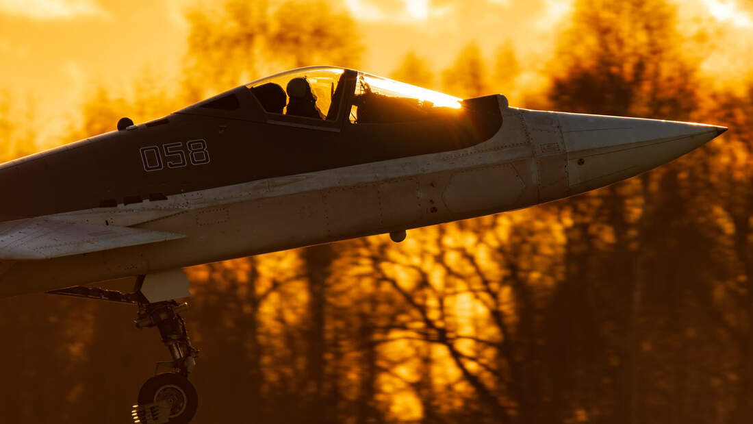 Su-57 startet Flugtests mit Hyperschallwaffen | FLUG REVUE