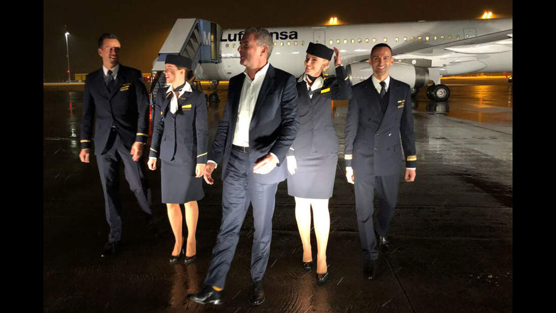Erste Boeing 747 in überarbeitetem Blau | FLUG REVUE Erste Boeing 747 in überarbeitetem Blau | FLUG REVUE