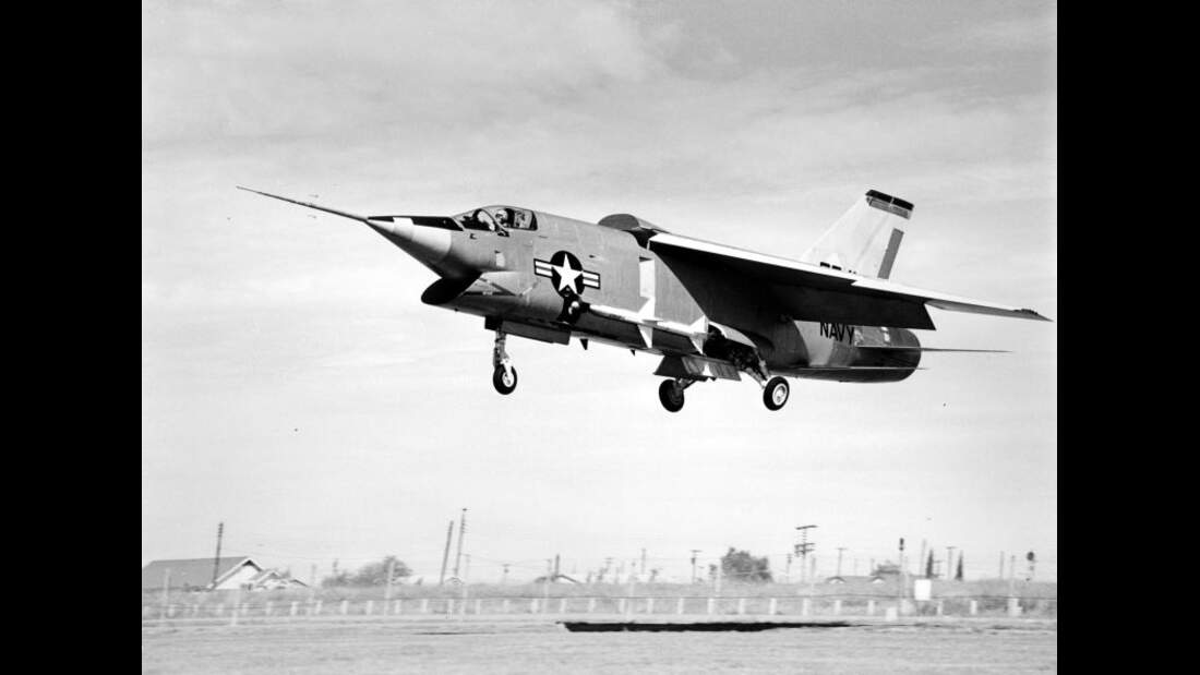 Vought F8U-3 Crusader III: Erster Jäger mit Mach 3? | FLUG REVUE