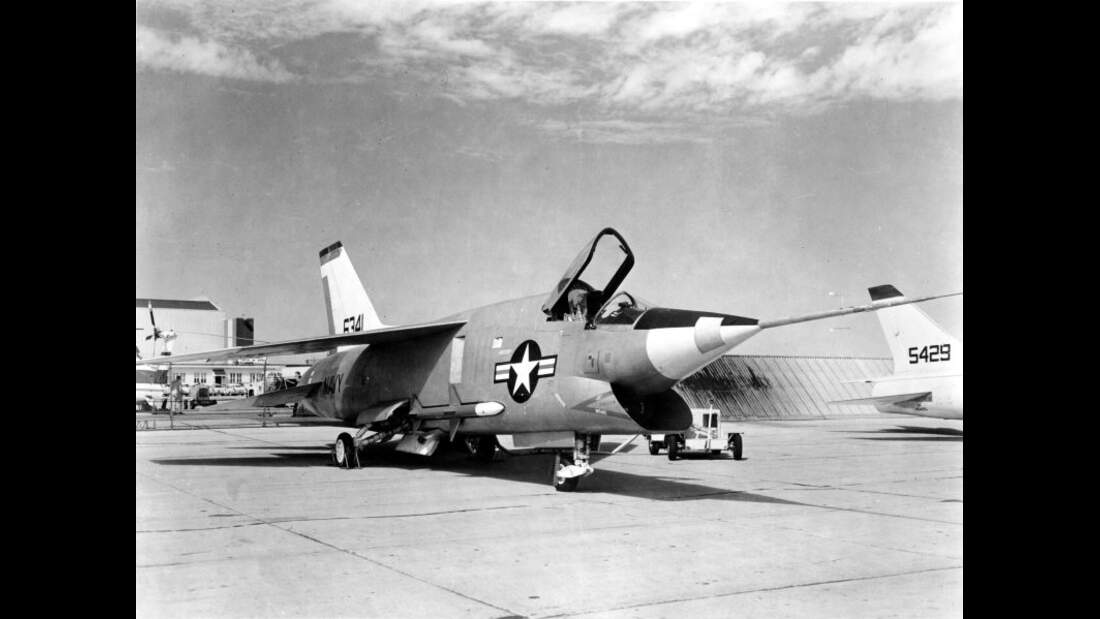 Vought F8U-3 Crusader III: Erster Jäger mit Mach 3? | FLUG REVUE