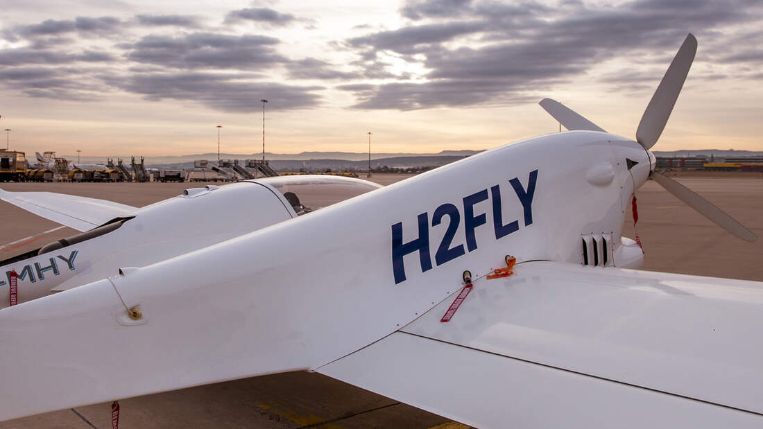 Die HY4 fliegt wieder | FLUG REVUE