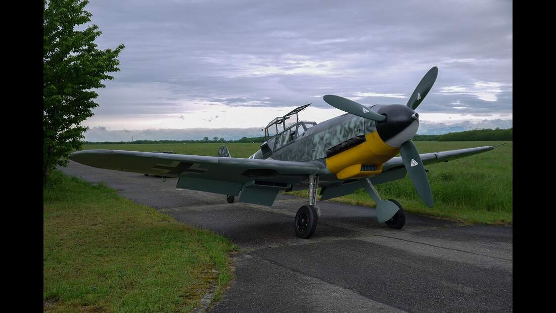 Messerschmitt Bf 109 G-12 - Erstflug des Doppelsitzers | FLUG REVUE