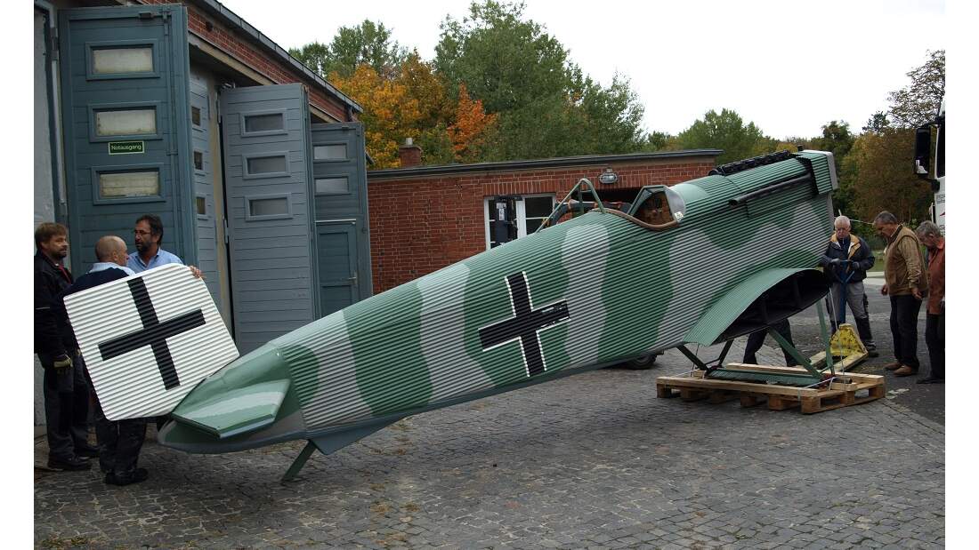 Weltkriegsklassiker in Rechlin eingetroffen | FLUG REVUE