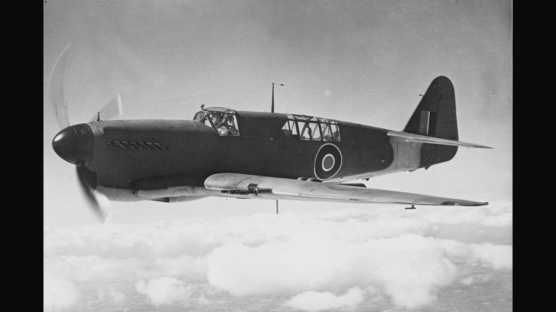 Trägerflugzeug Fairey Firefly | FLUG REVUE