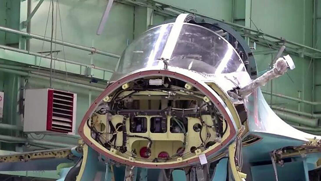 Russland kämpft gegen Verschleiß seiner Suchoi Su-34-Frontbomber | FLUG ...