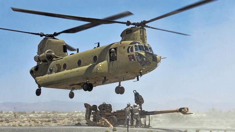 Schwerer Transporthubschrauber der Luftwaffe im Haushalt | FLUG REVUE